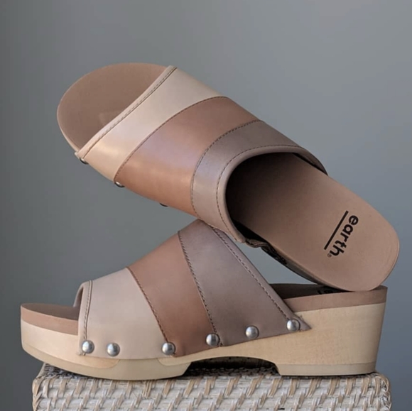 Anthropologie | Shoes | Earth Shoes Clogs Pine Tiga Nude Brown 6 | Poshmark